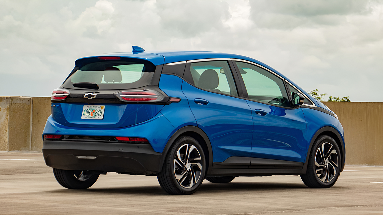 GM planeja ressurgimento do Chevrolet Bolt EV com tecnologia Ultium com ...